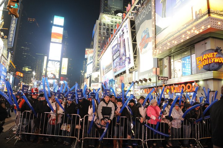 VIDEO: New Year’s Eve – Times Square NYC | News