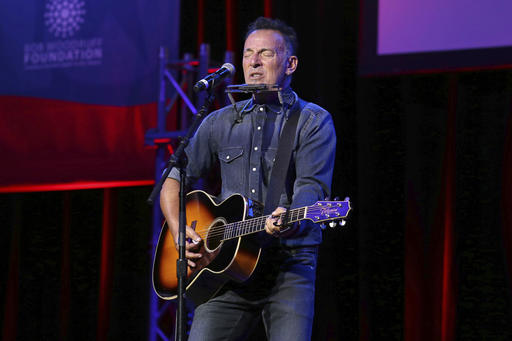 Bruce Springsteen, Tom Hanks, Michael Jordan & 18 Others Set to Receive ...