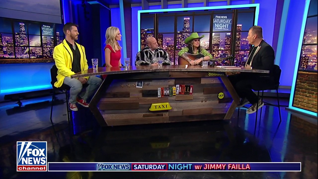 WATCH: Country Music’s Newest Star Taylor Austin Dye Joins ‘Fox News ...