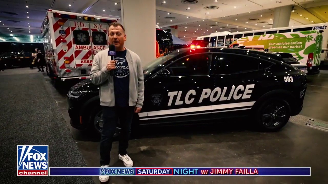 Jimmy Catches Up With Michael Strahan At The New York Auto Show On ‘Fox ...
